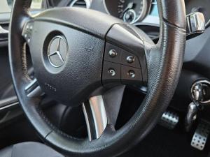 Melns Mercedes-Benz ML 280 2008 Jēkabpils, ar dzinēja tilpumu 3.00 L un nobraukumu 299 tūkst. km par 5000 €, foto 30 vietnē AUTOMOTO.COM.LV