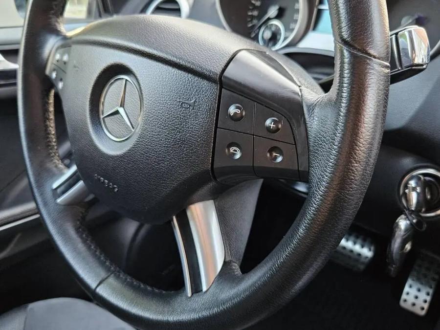 Melns Mercedes-Benz ML 280 2008 Jēkabpils, ar dzinēja tilpumu 3.00 L un nobraukumu 299 tūkst. km par 5000 €, foto 30 vietnē AUTOMOTO.COM.LV