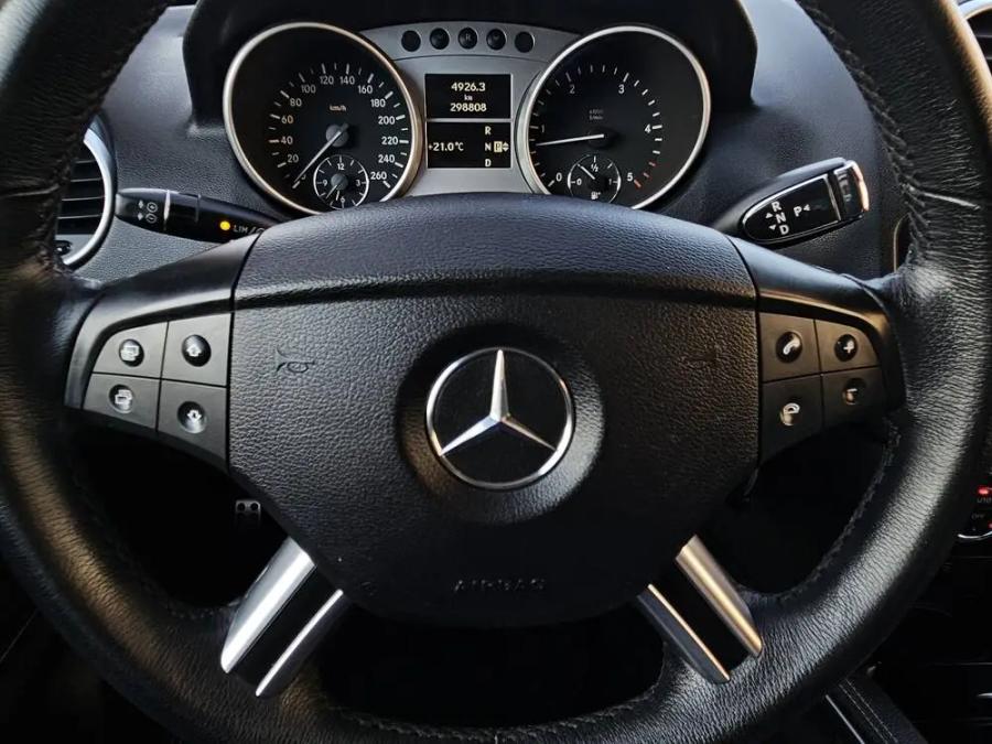 Melns Mercedes-Benz ML 280 2008 Jēkabpils, ar dzinēja tilpumu 3.00 L un nobraukumu 299 tūkst. km par 5000 €, foto 33 vietnē AUTOMOTO.COM.LV