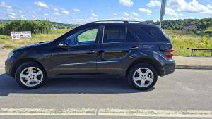 Melns Mercedes-Benz ML 280 2008 Viļņa, ar dzinēja tilpumu 3.00 L un nobraukumu 374 tūkst. km par 4599 €, foto 5 vietnē AUTOMOTO.COM.LV