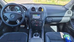 Melns Mercedes-Benz ML 280 2008 Viļņa, ar dzinēja tilpumu 3.00 L un nobraukumu 374 tūkst. km par 4599 €, foto 10 vietnē AUTOMOTO.COM.LV