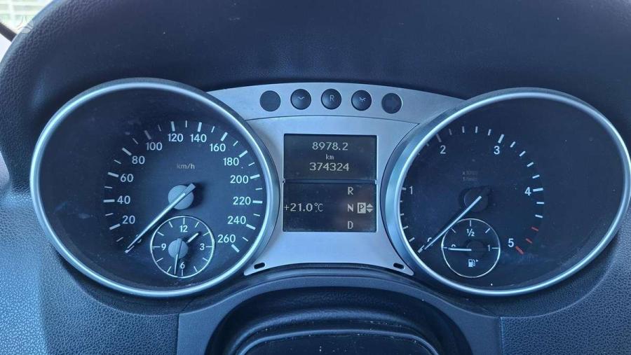 Melns Mercedes-Benz ML 280 2008 Viļņa, ar dzinēja tilpumu 3.00 L un nobraukumu 374 tūkst. km par 4599 €, foto 13 vietnē AUTOMOTO.COM.LV