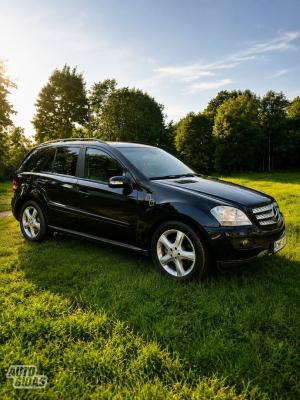 Melns Mercedes-Benz ML 280 2008 Plungė, ar dzinēja tilpumu 2.80 L un nobraukumu 357 tūkst. km par 5600 €, foto 4 vietnē AUTOMOTO.COM.LV