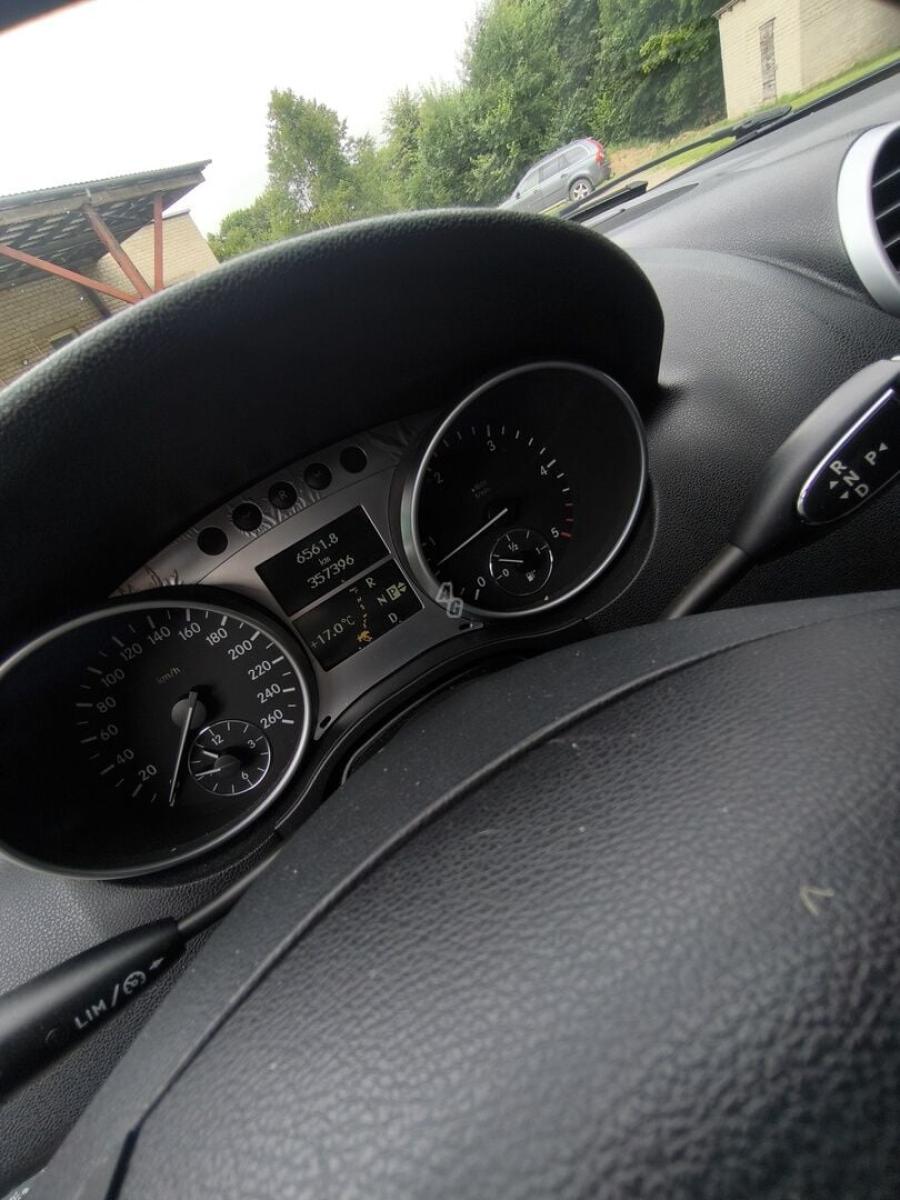Melns Mercedes-Benz ML 280 2008 Plungė, ar dzinēja tilpumu 2.80 L un nobraukumu 357 tūkst. km par 5600 €, foto 12 vietnē AUTOMOTO.COM.LV