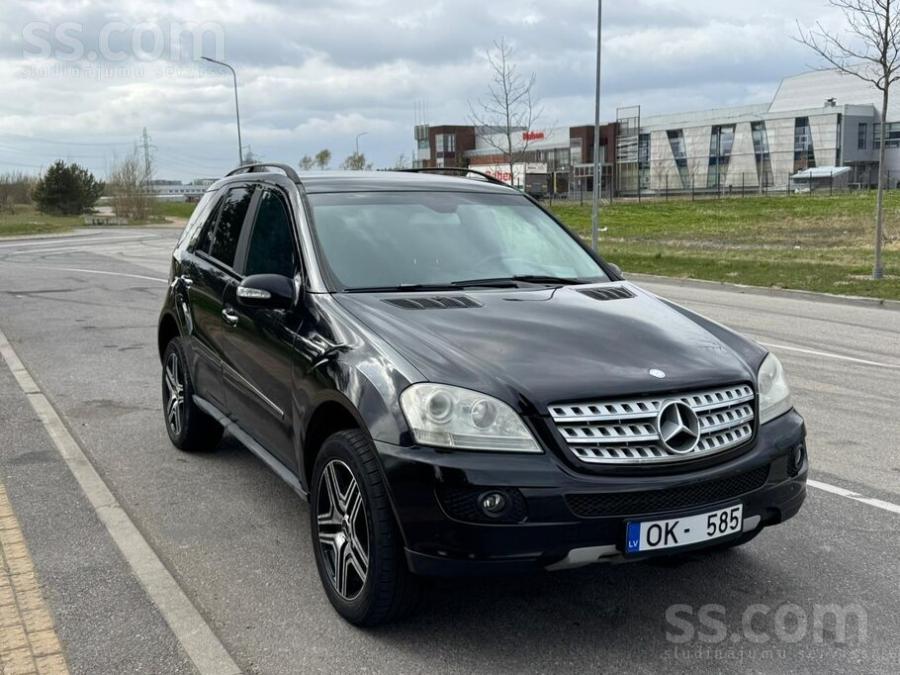 Melns Mercedes-Benz ML 280 2008 Rīga, ar dzinēja tilpumu 3.00 L un nobraukumu 208 tūkst. km par 6400 €, foto 1 vietnē AUTOMOTO.COM.LV
