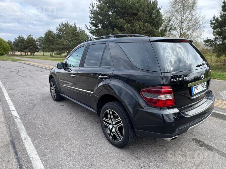 Melns Mercedes-Benz ML 280 2008 Rīga, ar dzinēja tilpumu 3.00 L un nobraukumu 208 tūkst. km par 6400 €, foto 6 vietnē AUTOMOTO.COM.LV