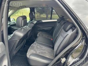 Melns Mercedes-Benz ML 280 2008 Rīga, ar dzinēja tilpumu 3.00 L un nobraukumu 208 tūkst. km par 6400 €, foto 9 vietnē AUTOMOTO.COM.LV