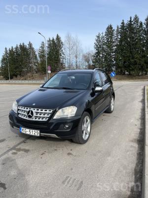 Melns Mercedes-Benz ML 280 2009 Rīga, ar dzinēja tilpumu 3.00 L un nobraukumu 292 tūkst. km par 6700 €, foto 4 vietnē AUTOMOTO.COM.LV