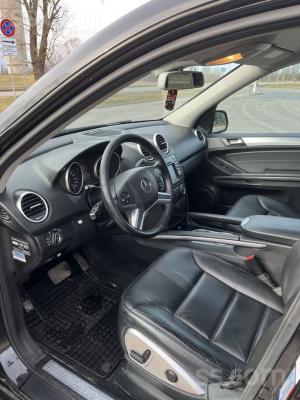Melns Mercedes-Benz ML 280 2009 Rīga, ar dzinēja tilpumu 3.00 L un nobraukumu 292 tūkst. km par 6700 €, foto 7 vietnē AUTOMOTO.COM.LV