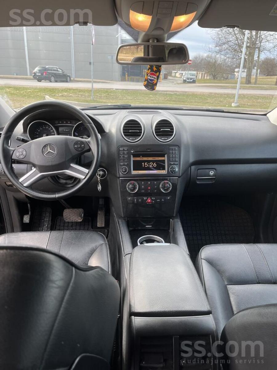 Melns Mercedes-Benz ML 280 2009 Rīga, ar dzinēja tilpumu 3.00 L un nobraukumu 292 tūkst. km par 6700 €, foto 9 vietnē AUTOMOTO.COM.LV