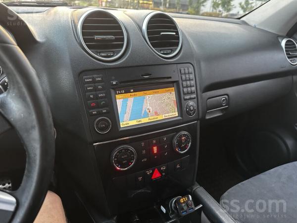 Черный Мерседес МЛ 280 2009 в Рига, объемом двигателя 3.00 л и пробегом 290 тыс. км за 8000 €, фото 7 на AUTOMOTO.COM.LV
