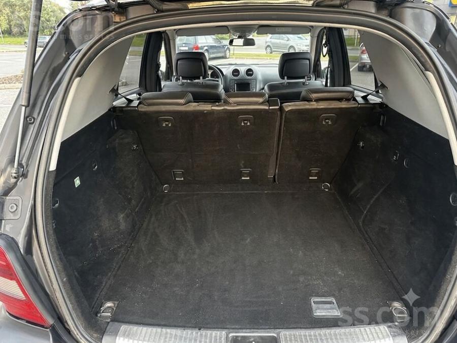 Melns Mercedes-Benz ML 280 2009 Rīga, ar dzinēja tilpumu 3.00 L un nobraukumu 290 tūkst. km par 8000 €, foto 9 vietnē AUTOMOTO.COM.LV