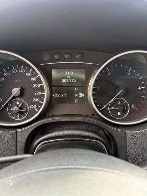 Melns Mercedes-Benz ML 280 2009 Alīta, ar dzinēja tilpumu 3.00 L un nobraukumu 308 tūkst. km par 7350 €, foto 10 vietnē AUTOMOTO.COM.LV