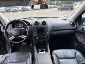 Melns Mercedes-Benz ML 280 2009 Alīta, ar dzinēja tilpumu 3.00 L un nobraukumu 308 tūkst. km par 7350 €, foto 12 vietnē AUTOMOTO.COM.LV