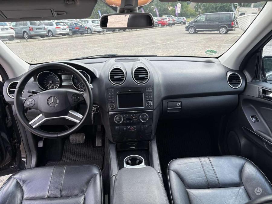 Melns Mercedes-Benz ML 280 2009 Alīta, ar dzinēja tilpumu 3.00 L un nobraukumu 308 tūkst. km par 7350 €, foto 12 vietnē AUTOMOTO.COM.LV