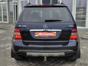 Zils Mercedes-Benz ML 280 2006 Viļņa, ar dzinēja tilpumu 2.99 L un nobraukumu 319 tūkst. km par 6600 €, foto 5 vietnē AUTOMOTO.COM.LV