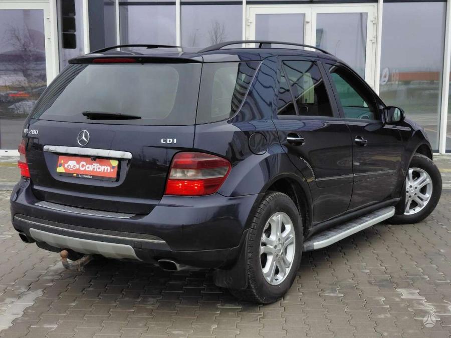 Zils Mercedes-Benz ML 280 2006 Viļņa, ar dzinēja tilpumu 2.99 L un nobraukumu 319 tūkst. km par 6600 €, foto 6 vietnē AUTOMOTO.COM.LV
