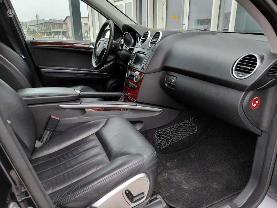 Zils Mercedes-Benz ML 280 2006 Viļņa, ar dzinēja tilpumu 2.99 L un nobraukumu 319 tūkst. km par 6600 €, foto 13 vietnē AUTOMOTO.COM.LV