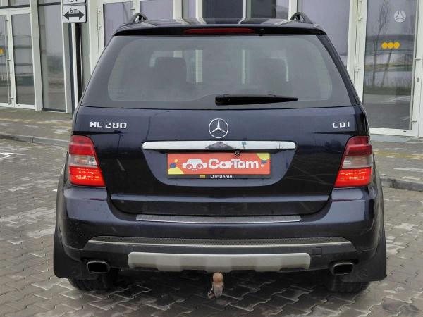 Blue Mercedes-Benz ML 280 2006 in Vilnius, with an engine capacity of 2.99 L and mileage of 319 thousand km for 4500 €, photo 5 on AUTOMOTO.COM.LV