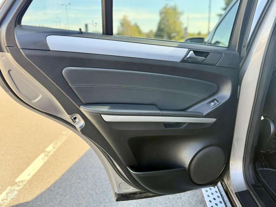 Коричневый Мерседес МЛ 280 2009 в Вильнюс, объемом двигателя 2.99 л и пробегом 280 тыс. км за 5555 €, фото 18 на AUTOMOTO.COM.LV