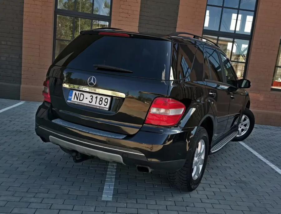 Mercedes-Benz ML 280 2005 in Riga, with an engine capacity of 3.00 L and mileage of 311 thousand km for 4590 €, photo 5 on AUTOMOTO.COM.LV