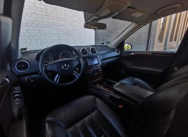 Mercedes-Benz ML 280 2005 Rīga, ar dzinēja tilpumu 3.00 L un nobraukumu 311 tūkst. km par 4590 €, foto 6 vietnē AUTOMOTO.COM.LV