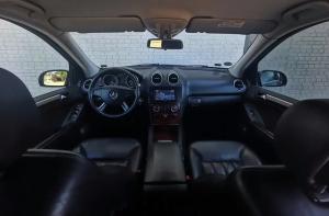 Mercedes-Benz ML 280 2005 in Riga, with an engine capacity of 3.00 L and mileage of 311 thousand km for 4590 €, photo 8 on AUTOMOTO.COM.LV