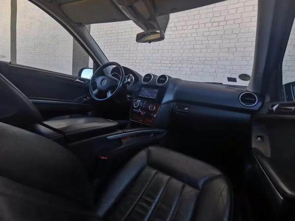Mercedes-Benz ML 280 2005 Rīga, ar dzinēja tilpumu 3.00 L un nobraukumu 311 tūkst. km par 4590 €, foto 8 vietnē AUTOMOTO.COM.LV