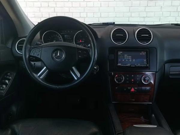 Mercedes-Benz ML 280 2005 Rīga, ar dzinēja tilpumu 3.00 L un nobraukumu 311 tūkst. km par 4590 €, foto 10 vietnē AUTOMOTO.COM.LV