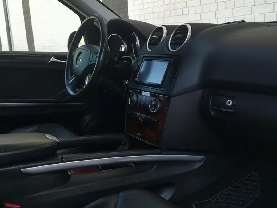 Mercedes-Benz ML 280 2005 in Riga, with an engine capacity of 3.00 L and mileage of 311 thousand km for 4590 €, photo 12 on AUTOMOTO.COM.LV