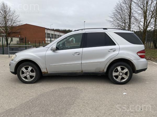 Mercedes-Benz ML 280 2006 Rīga, ar dzinēja tilpumu 3.00 L un nobraukumu 311 tūkst. km par 3300 €, foto 3 vietnē AUTOMOTO.COM.LV