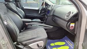 Mercedes-Benz ML 280 2006 Rīga, ar dzinēja tilpumu 3.00 L un nobraukumu 400 tūkst. km par 3900 €, foto 12 vietnē AUTOMOTO.COM.LV