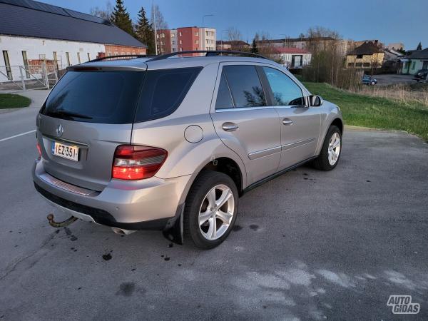 Mercedes-Benz ML 280 2007 Telšiai, ar dzinēja tilpumu 3.00 L un nobraukumu 380 tūkst. km par 4700 €, foto 2 vietnē AUTOMOTO.COM.LV