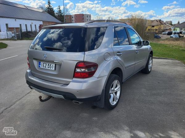 Mercedes-Benz ML 280 2007 Telšiai, ar dzinēja tilpumu 3.00 L un nobraukumu 380 tūkst. km par 4700 €, foto 2 vietnē AUTOMOTO.COM.LV