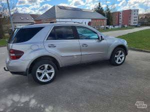 Mercedes-Benz ML 280 2007 Telšiai, ar dzinēja tilpumu 3.00 L un nobraukumu 380 tūkst. km par 4700 €, foto 7 vietnē AUTOMOTO.COM.LV