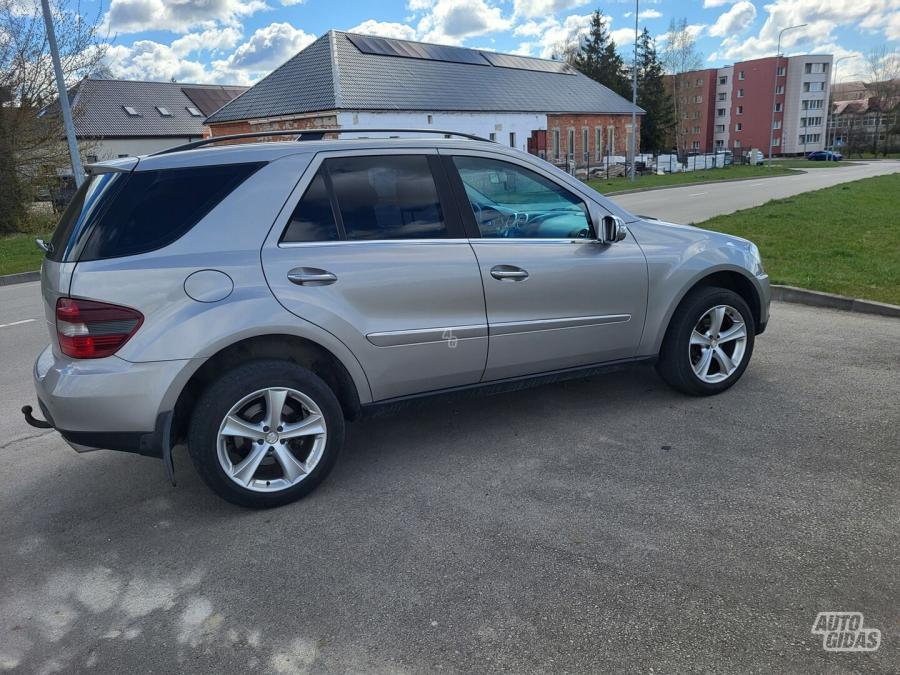 Mercedes-Benz ML 280 2007 Telšiai, ar dzinēja tilpumu 3.00 L un nobraukumu 380 tūkst. km par 4700 €, foto 7 vietnē AUTOMOTO.COM.LV