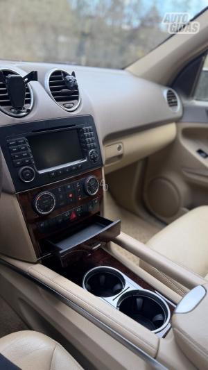 Mercedes-Benz ML 280 2007 Viļņa, ar dzinēja tilpumu 3.00 L un nobraukumu 351 tūkst. km par 5600 €, foto 11 vietnē AUTOMOTO.COM.LV