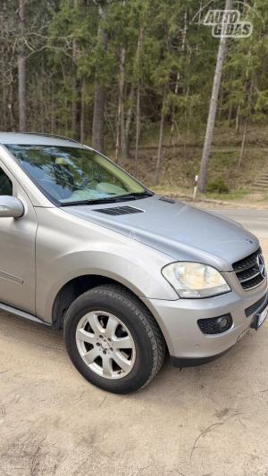 Mercedes-Benz ML 280 2007 Viļņa, ar dzinēja tilpumu 3.00 L un nobraukumu 351 tūkst. km par 5600 €, foto 21 vietnē AUTOMOTO.COM.LV