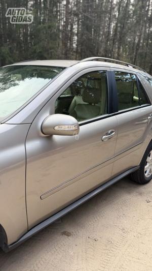 Mercedes-Benz ML 280 2007 Viļņa, ar dzinēja tilpumu 3.00 L un nobraukumu 351 tūkst. km par 5600 €, foto 22 vietnē AUTOMOTO.COM.LV