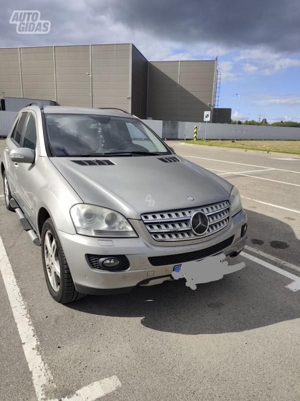 Мерседес МЛ 280 2007 в Каунас на AUTOMOTO.COM.LV Мерседес МЛ 280 2007 в Каунас, объемом двигателя 3.00 л и пробегом 326 тыс. км за 7000 €, фото 4 на AUTOMOTO.COM.LV