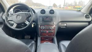 Mercedes-Benz ML 280 2008 in Kaunas, with an engine capacity of 3.00 L and mileage of 290 thousand km for 5750 €, photo 5 on AUTOMOTO.COM.LV