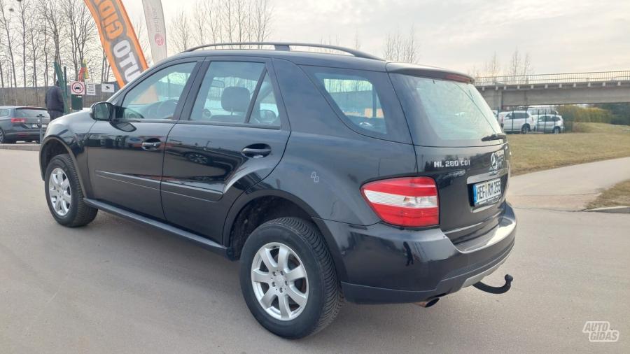 Mercedes-Benz ML 280 2008 in Kaunas, with an engine capacity of 3.00 L and mileage of 290 thousand km for 5750 €, photo 6 on AUTOMOTO.COM.LV