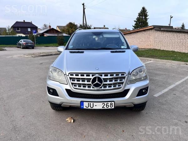 Mercedes-Benz ML 280 2009 Daugavpils, ar dzinēja tilpumu 3.00 L un nobraukumu 336 tūkst. km par 7900 €, foto 2 vietnē AUTOMOTO.COM.LV