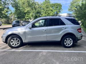 Mercedes-Benz ML 280 2009 in Riga, with an engine capacity of 3.00 L and mileage of 304 thousand km for 7100 €, photo 4 on AUTOMOTO.COM.LV