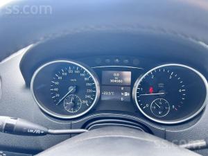 Mercedes-Benz ML 280 2009 in Riga, with an engine capacity of 3.00 L and mileage of 304 thousand km for 7100 €, photo 8 on AUTOMOTO.COM.LV