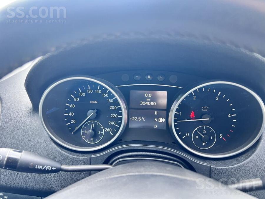 Mercedes-Benz ML 280 2009 in Riga, with an engine capacity of 3.00 L and mileage of 304 thousand km for 7100 €, photo 8 on AUTOMOTO.COM.LV