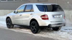 Pelēks Mercedes-Benz ML 280 2006 Viļņa, ar dzinēja tilpumu 2.99 L un nobraukumu 278 tūkst. km par 4000 €, foto 3 vietnē AUTOMOTO.COM.LV
