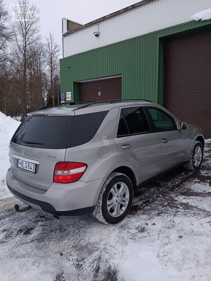 Grey Mercedes-Benz ML 280 2006 in Raseiniai, with an engine capacity of 3.00 L and mileage of 320 thousand km for 7450 €, photo 6 on AUTOMOTO.COM.LV