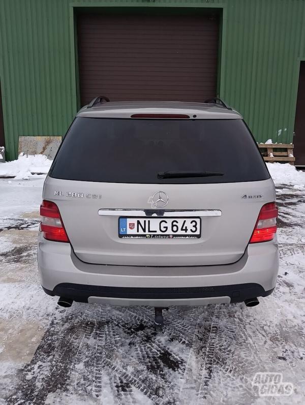 Grey Mercedes-Benz ML 280 2006 in Raseiniai, with an engine capacity of 3.00 L and mileage of 320 thousand km for 7450 €, photo 7 on AUTOMOTO.COM.LV