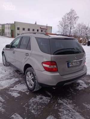 Grey Mercedes-Benz ML 280 2006 in Raseiniai, with an engine capacity of 3.00 L and mileage of 320 thousand km for 7450 €, photo 8 on AUTOMOTO.COM.LV